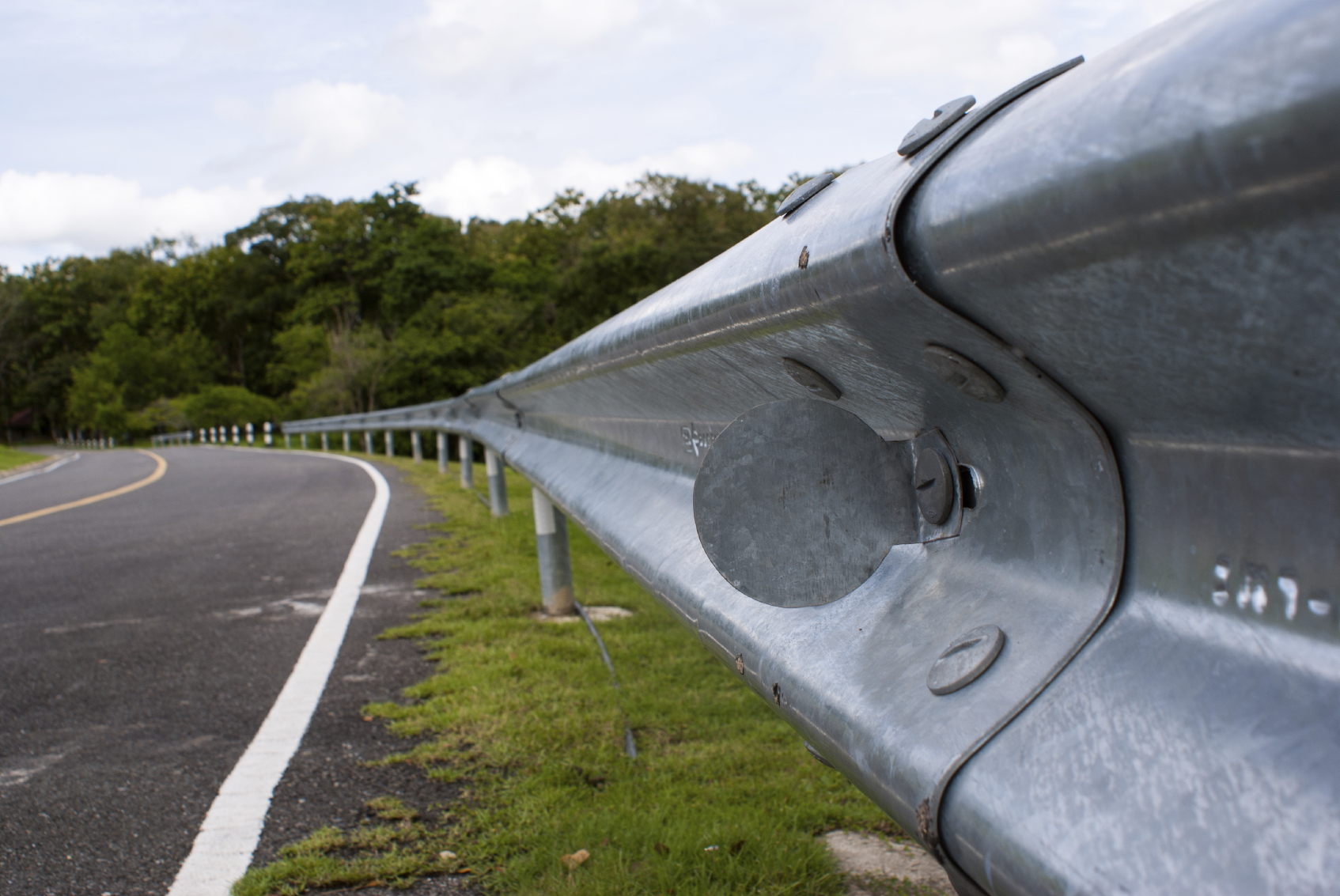 Highway Guardrails Can be Deadly! - FOA Law Highway Guardrails Can be Deadly! - FOA Law